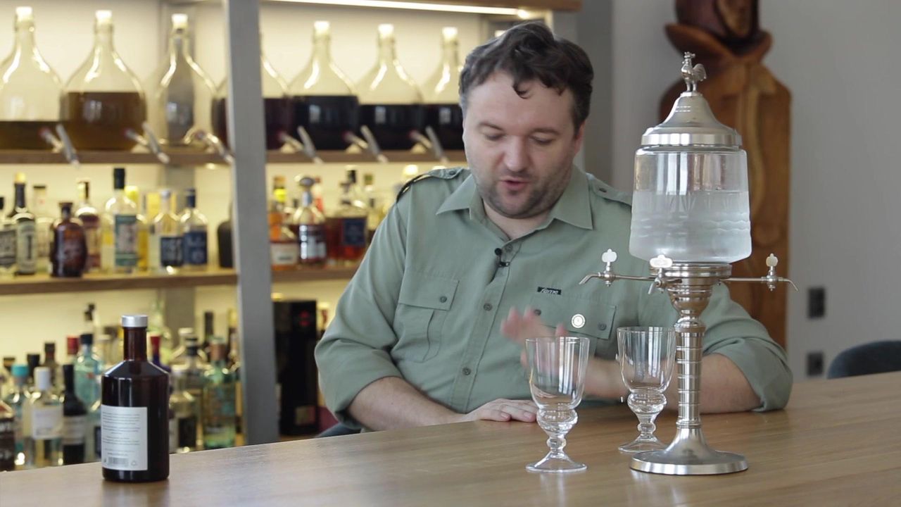 Jak se správně pije absint | Stream
