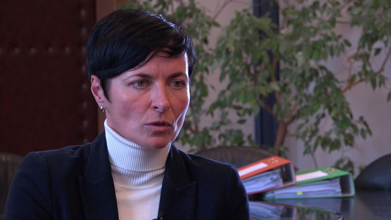 Lenka Bradáčová ke kauze CASA | Stream