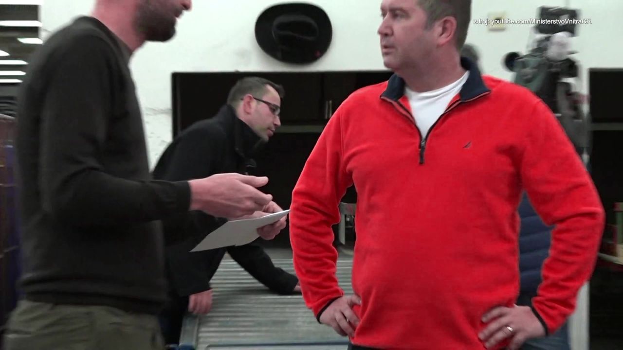 Tomáš Pitr. Odsouzený podvodník a zloděj s vazbami na vládu i mafii ...